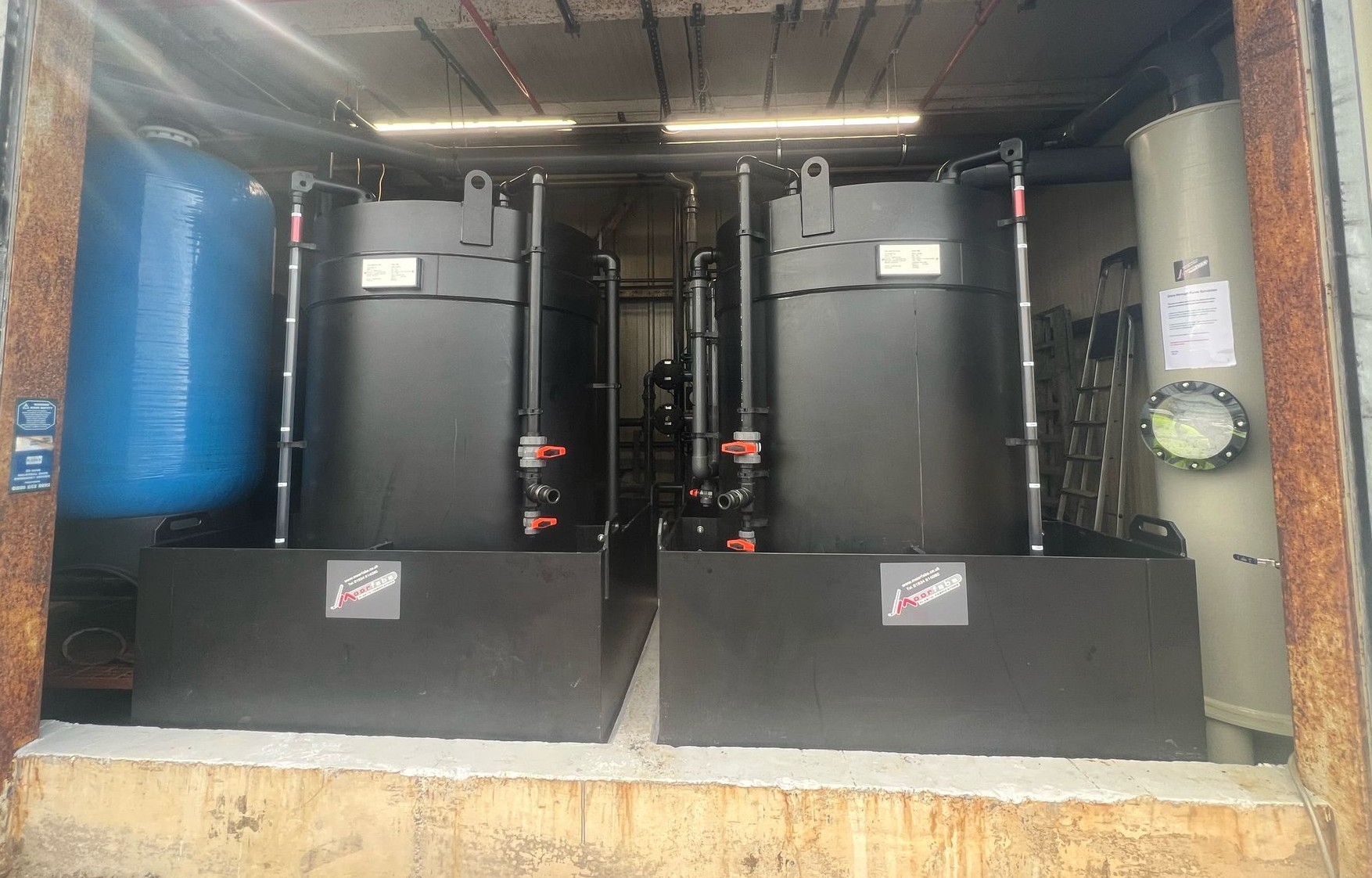 Custom fabricated tanks and fume scrubber for DI Plant - Moor Fabs